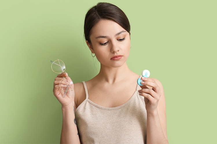 Contact Lenses Vs Glasses Uk