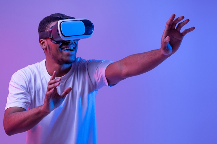 Virtual reality with contact lenses and glasses | Lenstore.co.uk