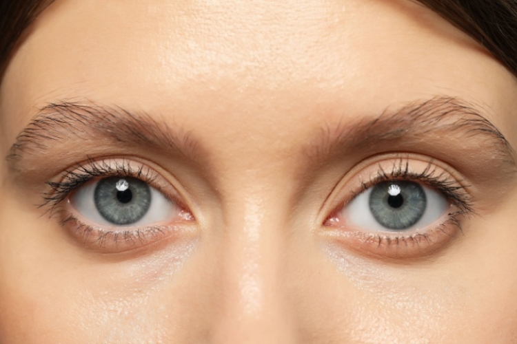 Grey eye colour | Lenstore.co.uk