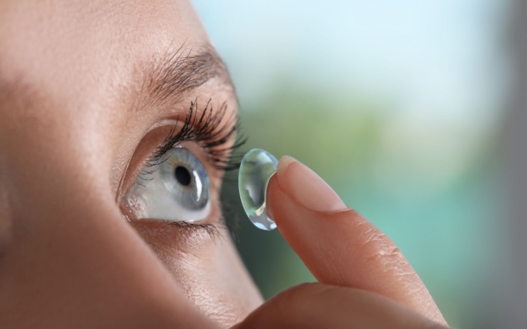 How do contact lenses work? | Lenstore.co.uk
